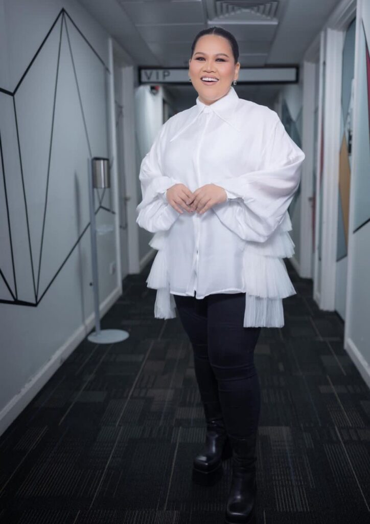 "Yang kiri tu masa berlakon drama sutun kan, baik mengaku cpt ...