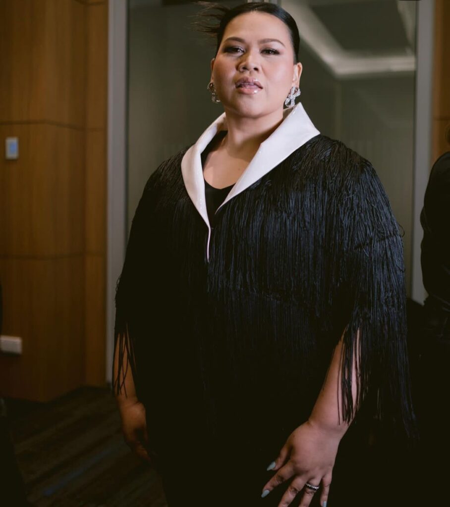 "Yang kiri tu masa berlakon drama sutun kan, baik mengaku cpt ...