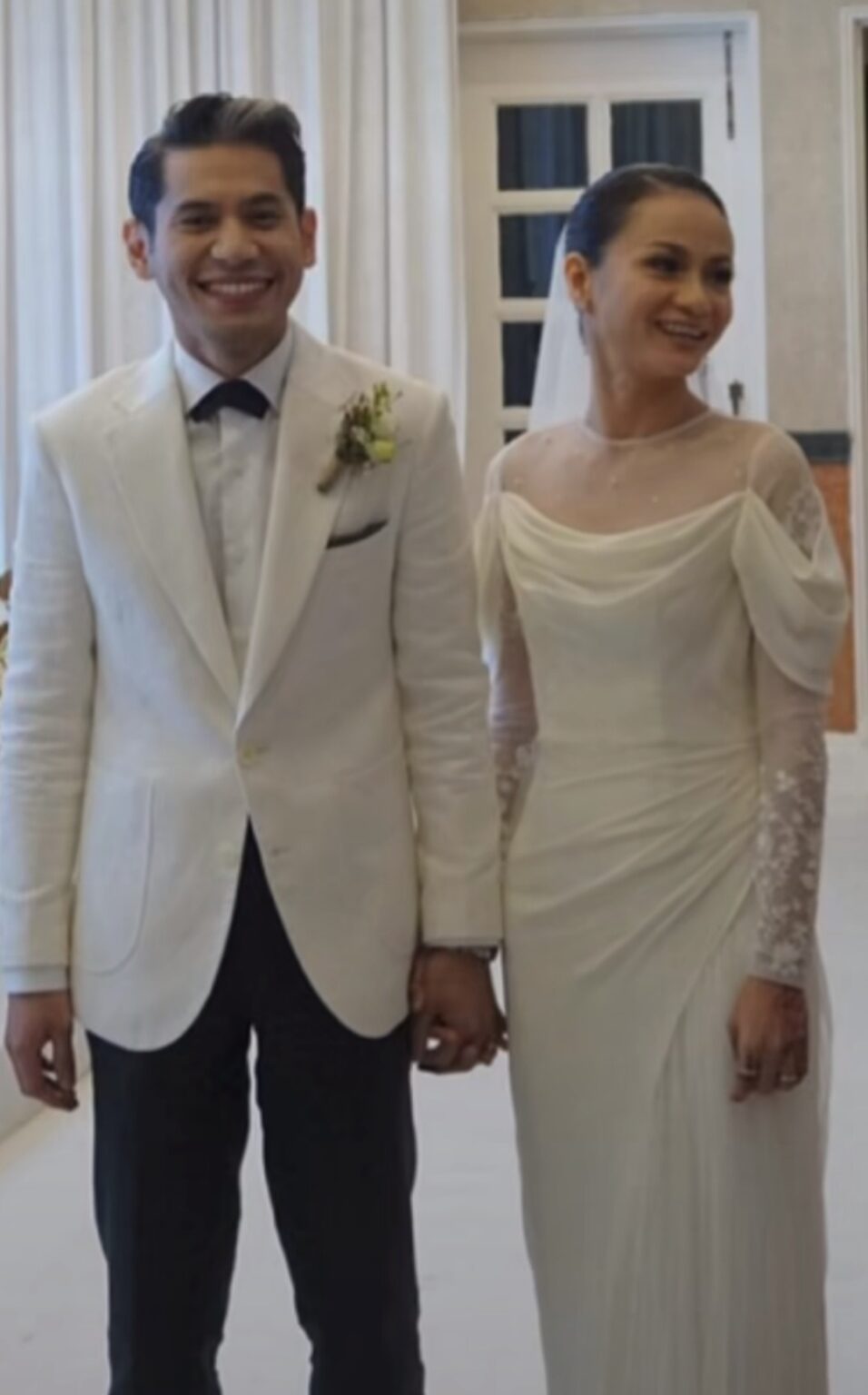 "Lama tak tengok Cristina Suzanne tu, makin lawa, best la ada bff camni ...