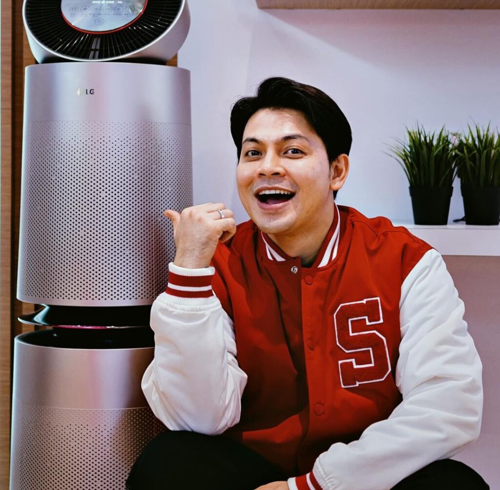 "Normal lah kentot kan" - Izzue - Media Puyu